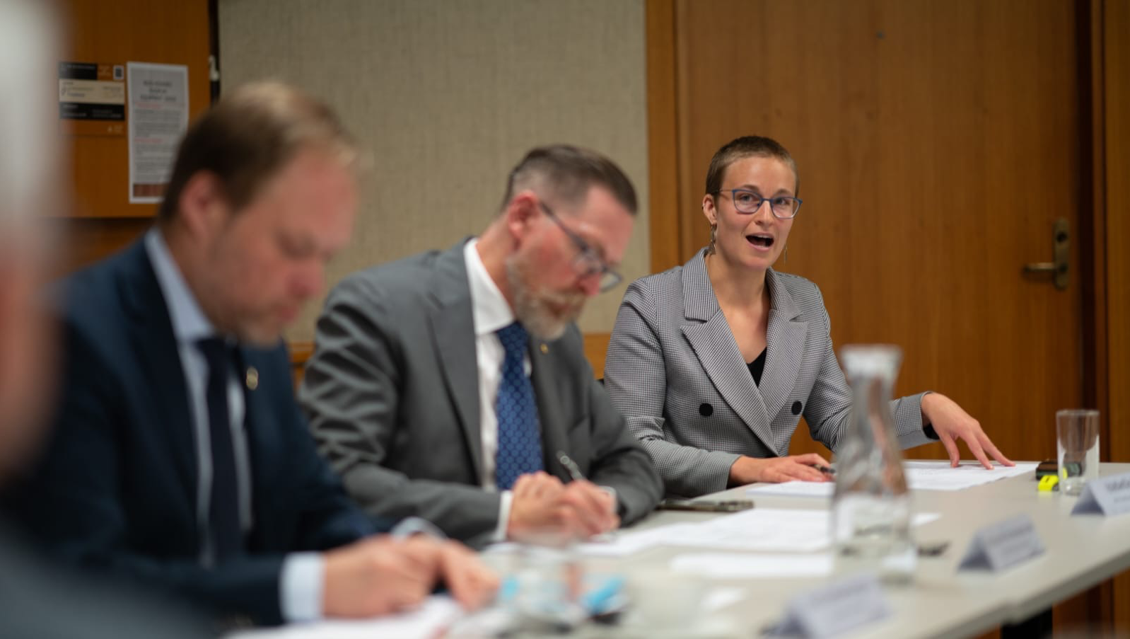 Fundraiser for Isabelle Bond by Ellena Bond : Climate Security PhD ...