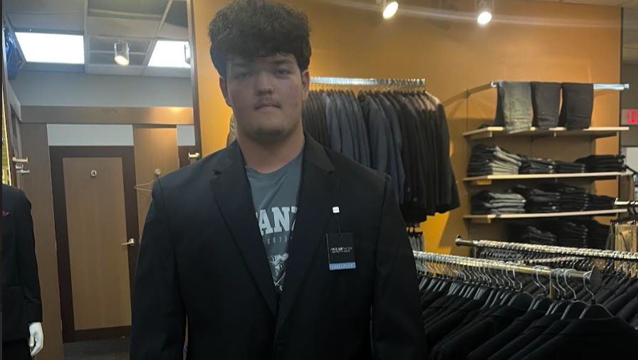 Fundraiser by Sean Liston : Donate to help me afford a suit for homecoming!
