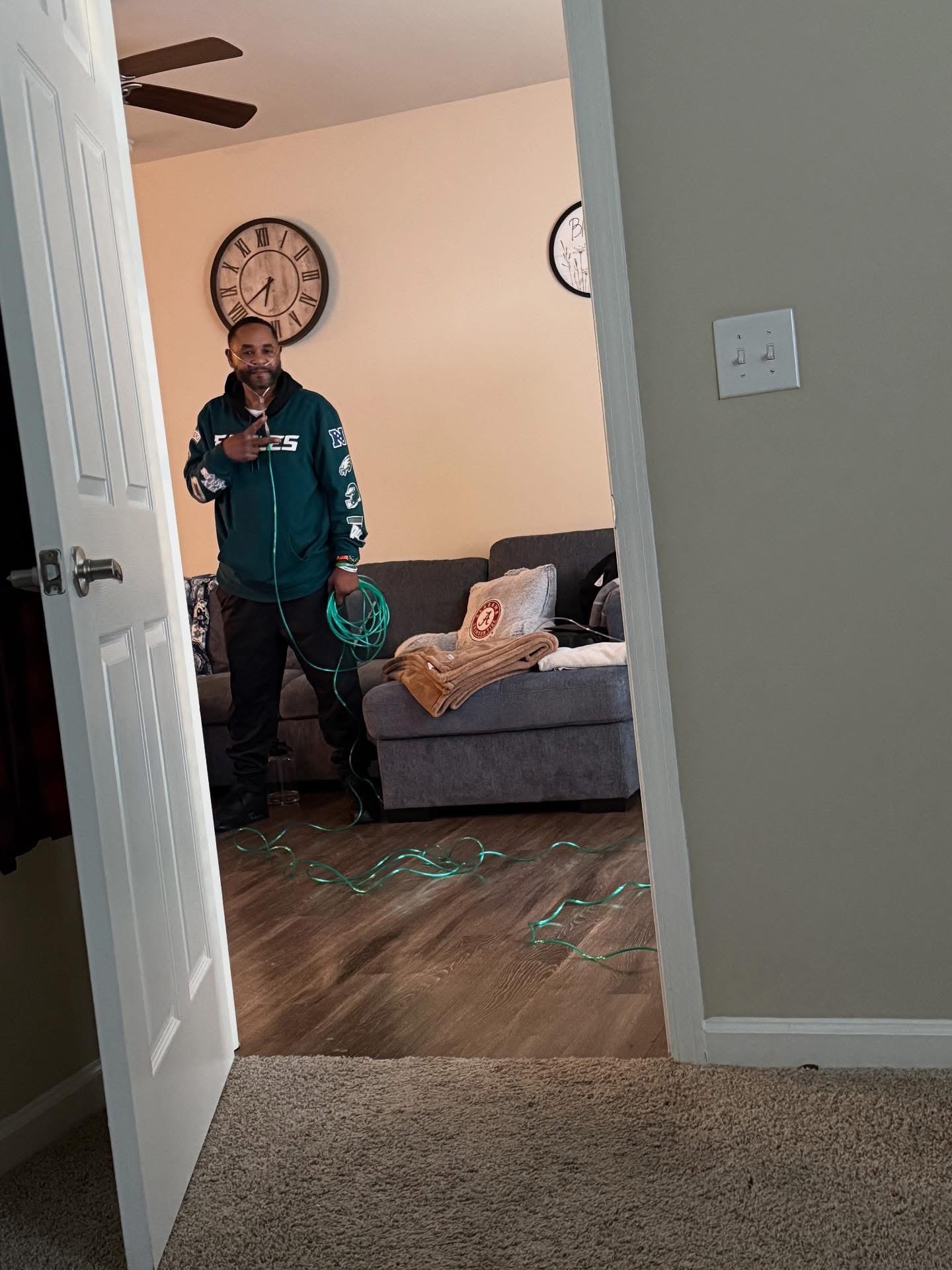 Fundraiser for Tara Webb by Shane Holmes : Reggie‘s Memorial and funeral arrangements