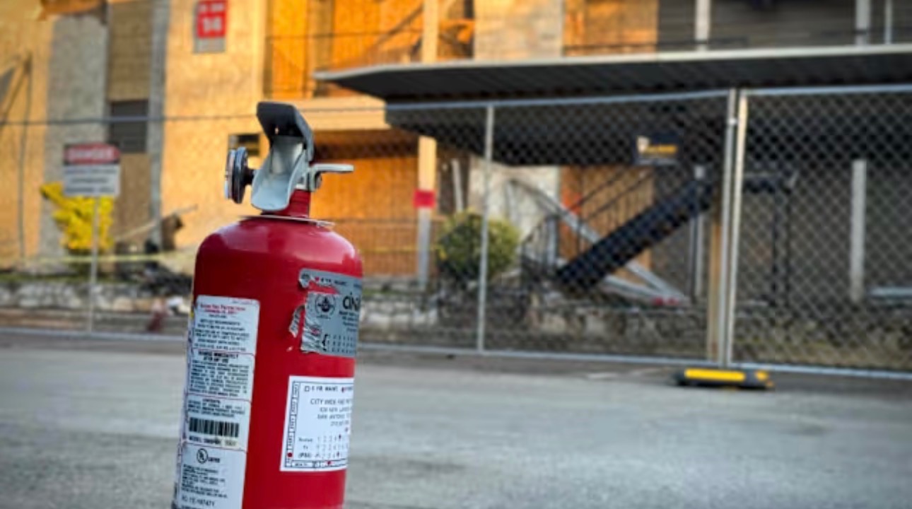 Fundraiser by Anthony Llanes : Help Carmen Rebuild After Fire