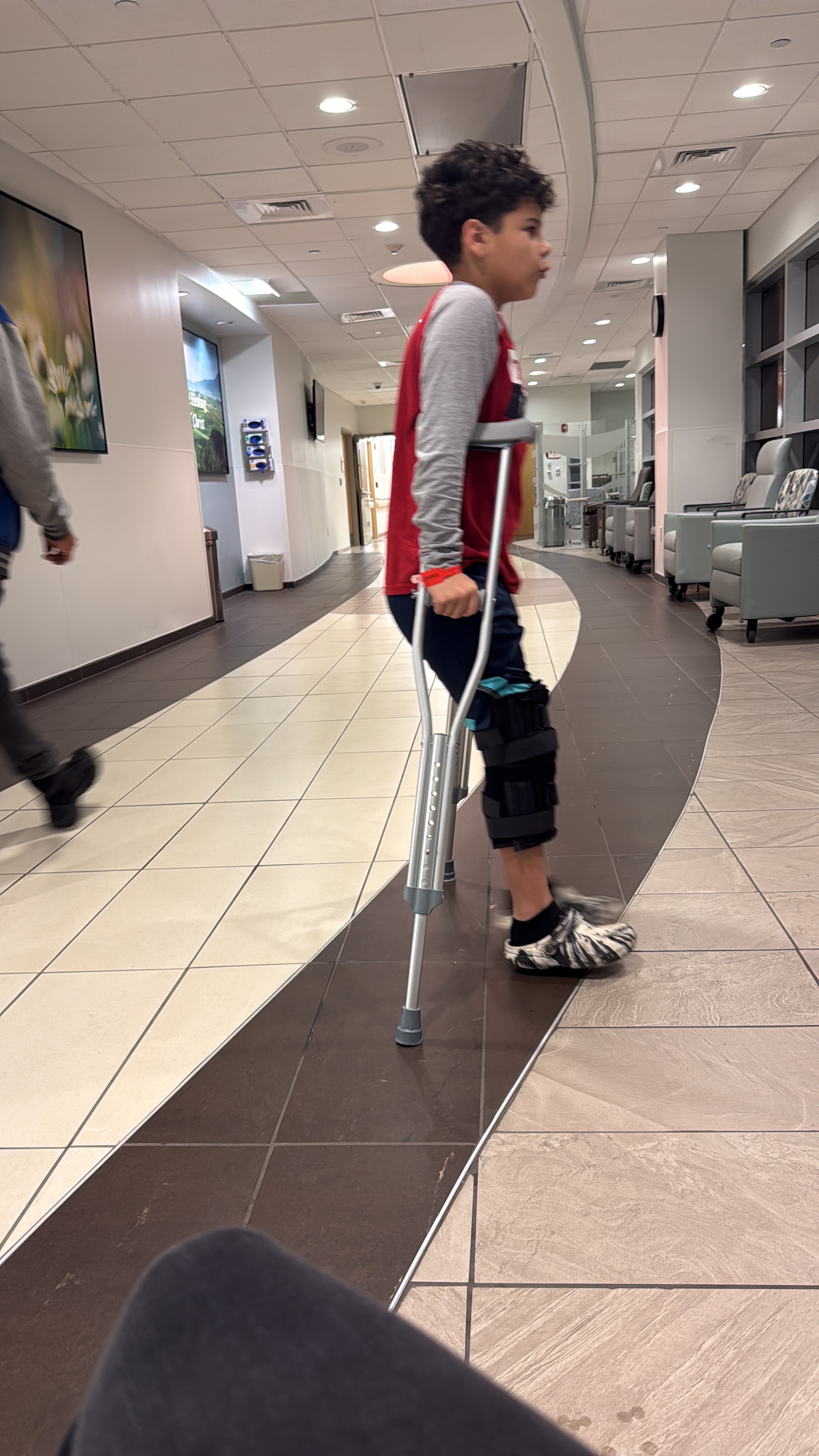 Fundraiser by Luisa Nava : Thomas solo quiere volver a jugar. Ayúdalo con su operación