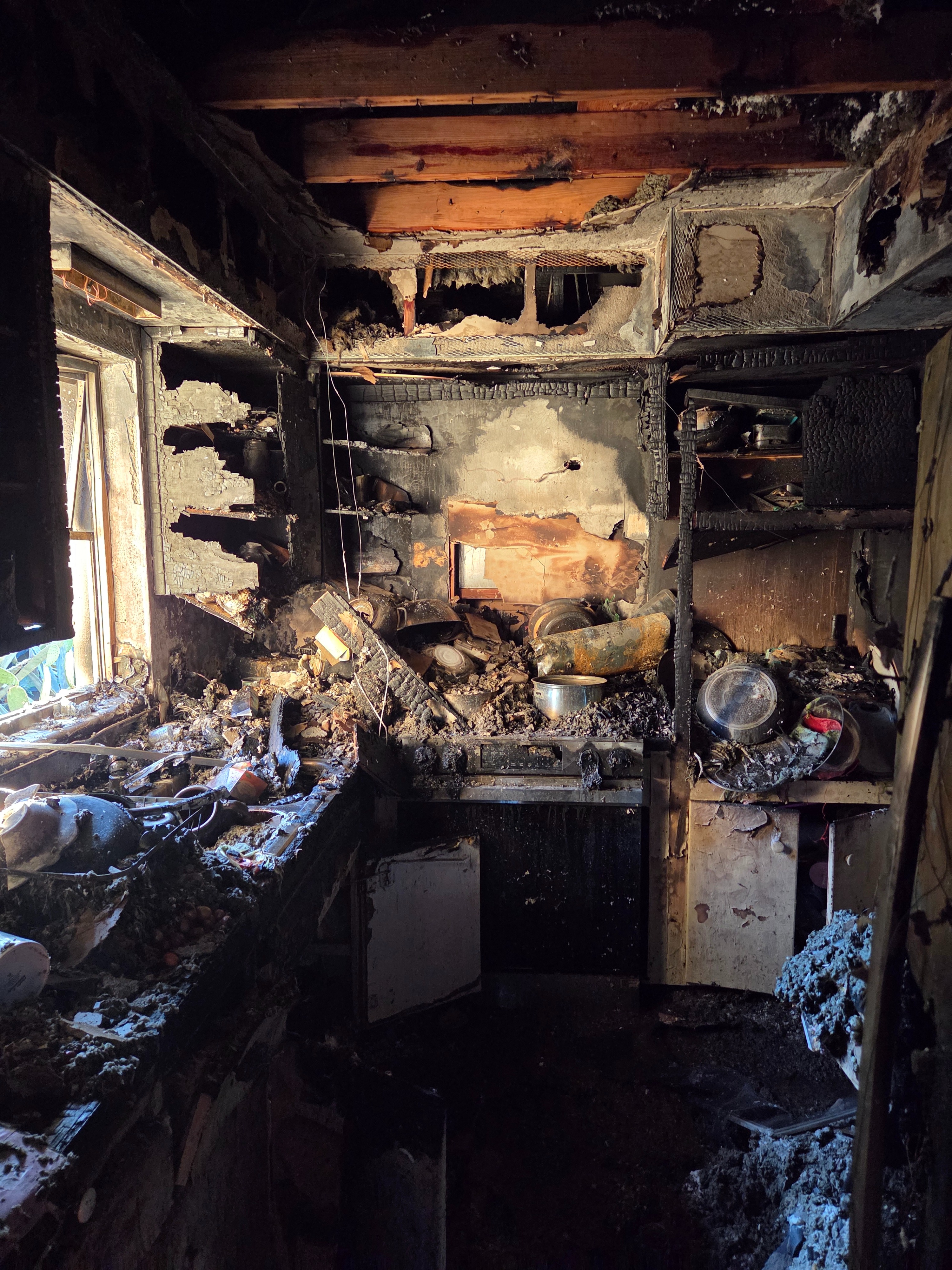 Fundraiser by Mani Mezquiye : Help the Mezquite family rebuild and find ...