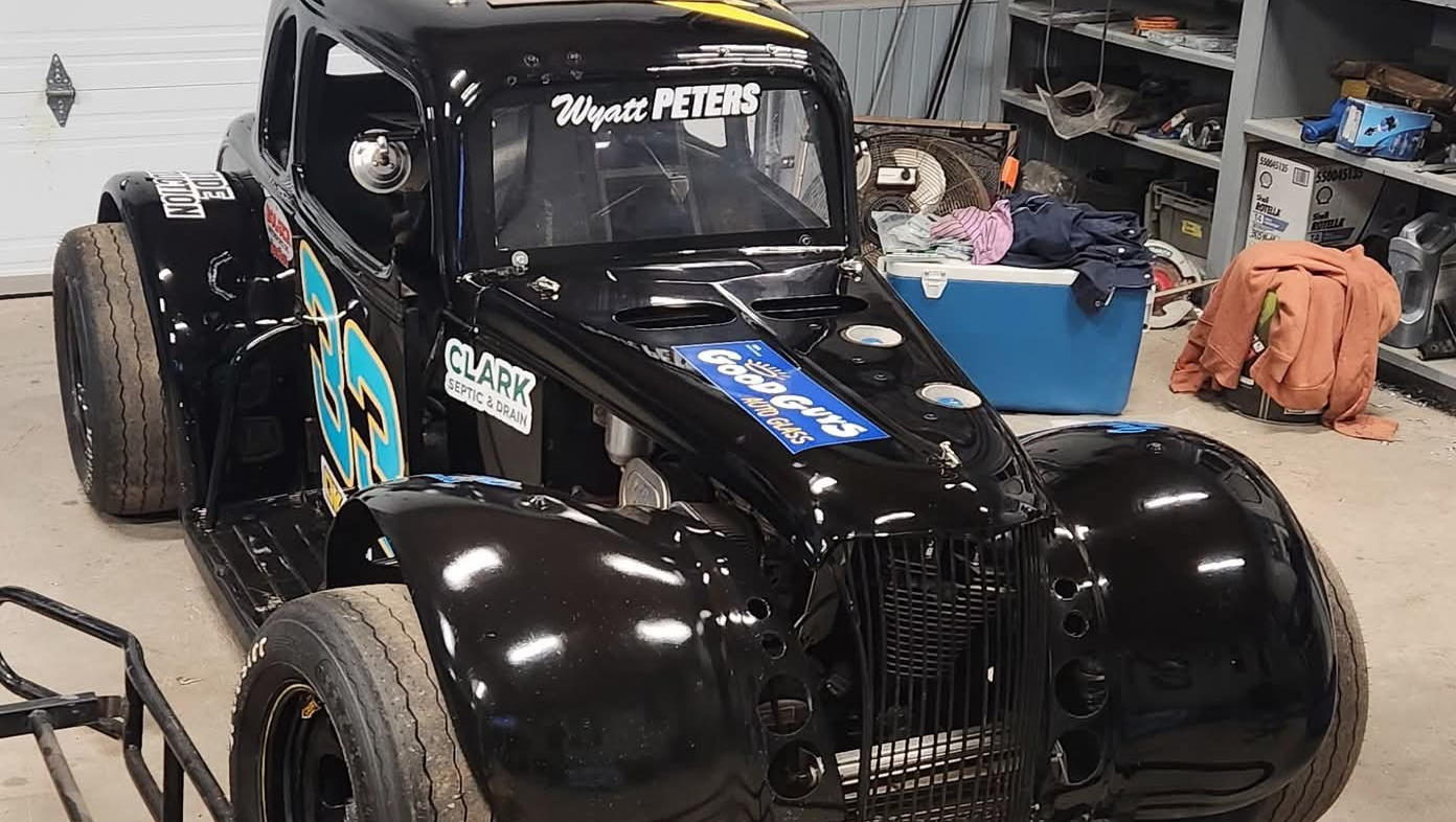 Fundraiser by Kenny Snow : Wyatt Peters Racing # 33