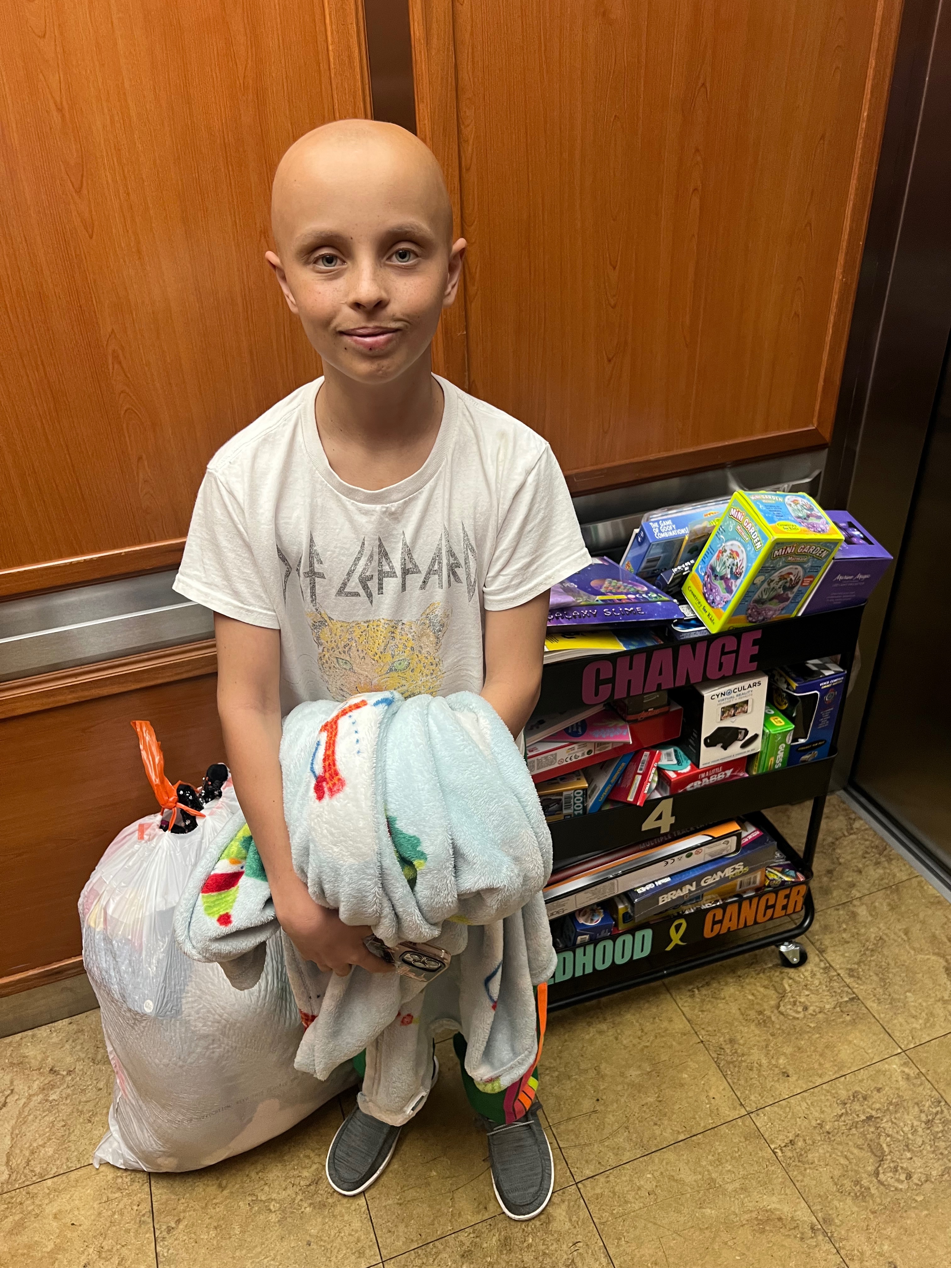 Hailey Perrone - Love Like Luna: Help Kids Battling Cancer