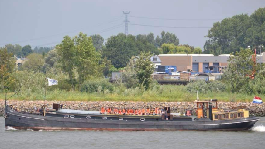 Fundraiser by Chiel Melsert : Help ons de Stelmar II weer in de vaart ...