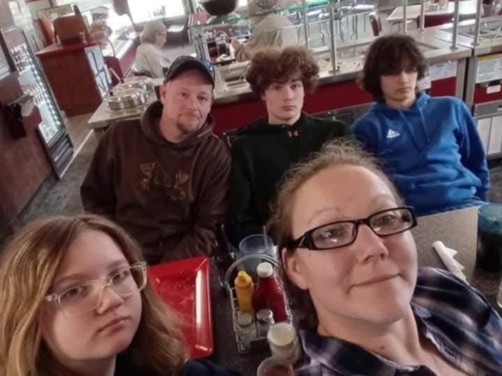 Fundraiser by Taylor Palmer : Helping the Lobaugh family after house fire