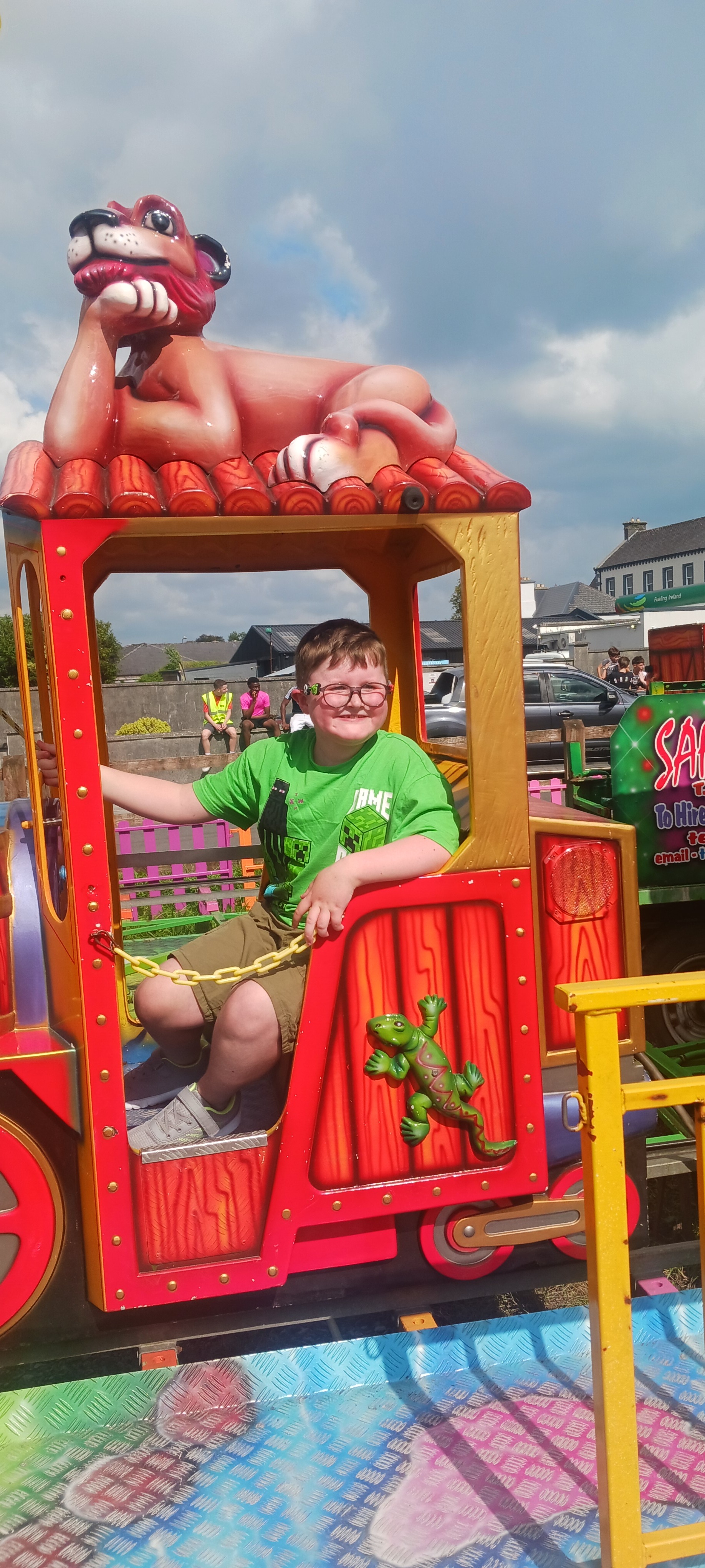 Fundraiser by Siobhan Barlow : Help Oliver Ride Safely Into The Future