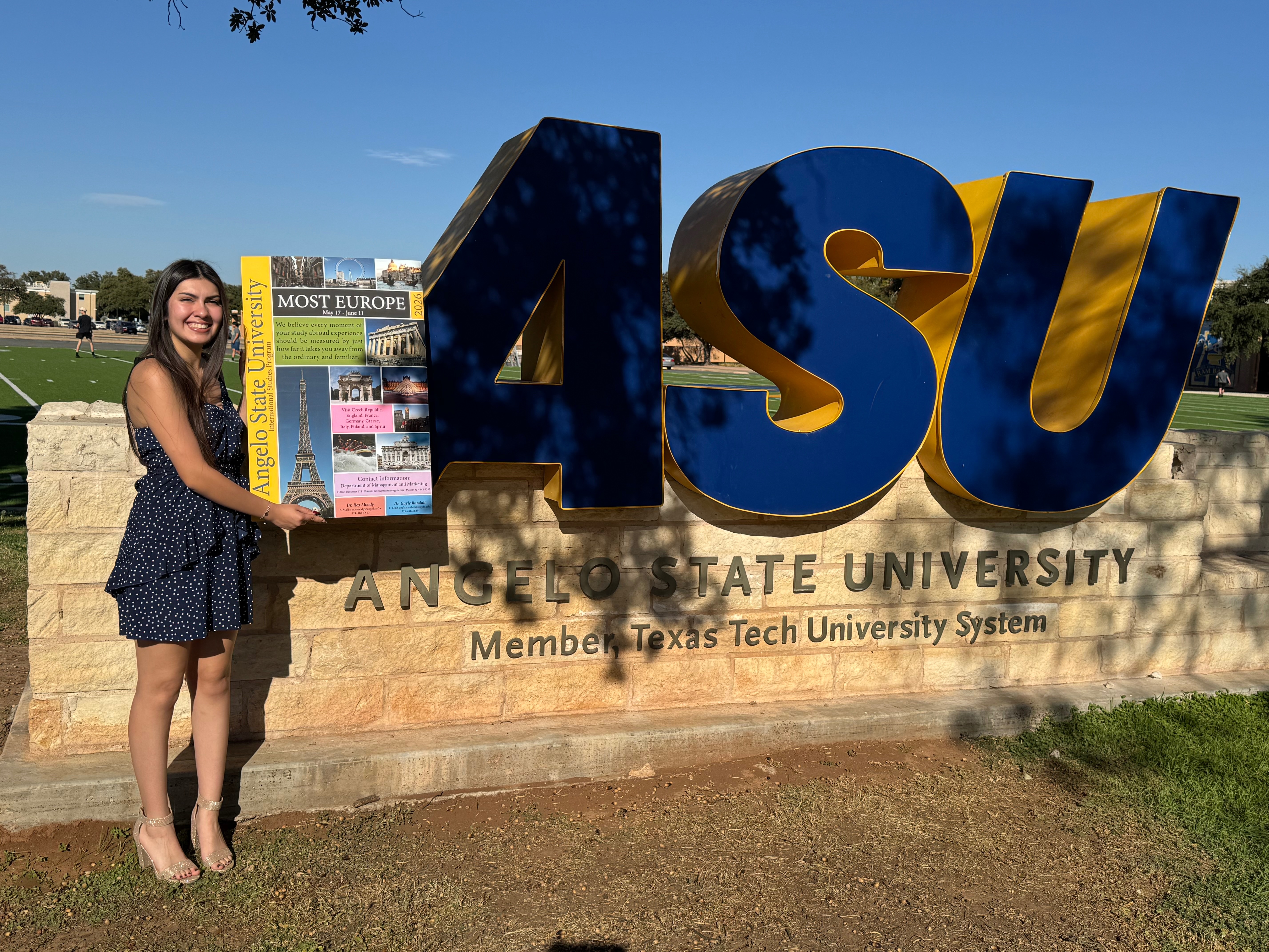 Fundraiser by Monica Almonte : Support Monica's European Study Adventure