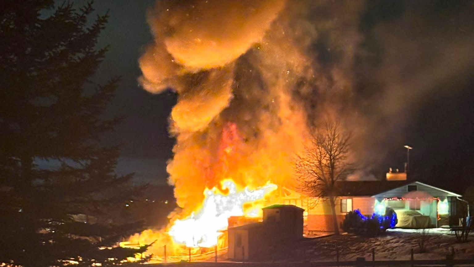 Fundraiser by Jessica Gunn : Help Our Neighbours after a House Fire