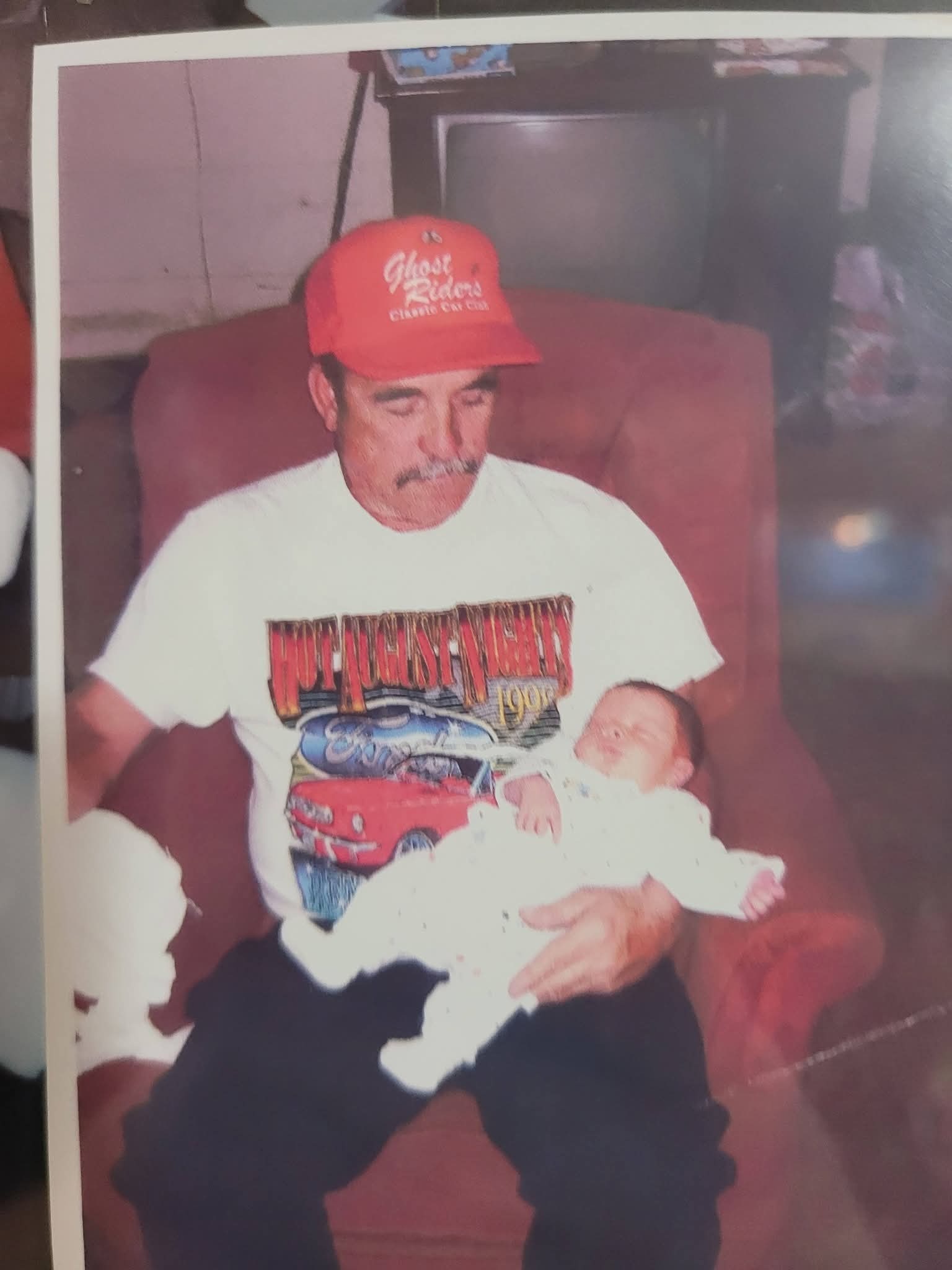 Fundraiser by Shyanne Klupp : Help Laura Cover Tim's Final Expenses